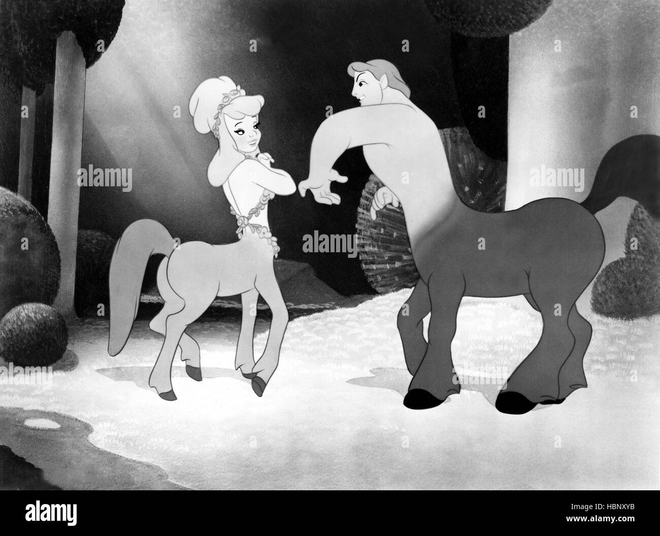 FANTASIA, un Centaure invite une centaurette de marcher jusqu'à la ...