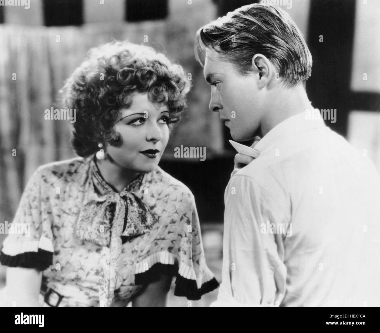 HOOP-LA, (aka HOOPLA), Clara Bow, Richard Cromwell, 1933, TM et ...