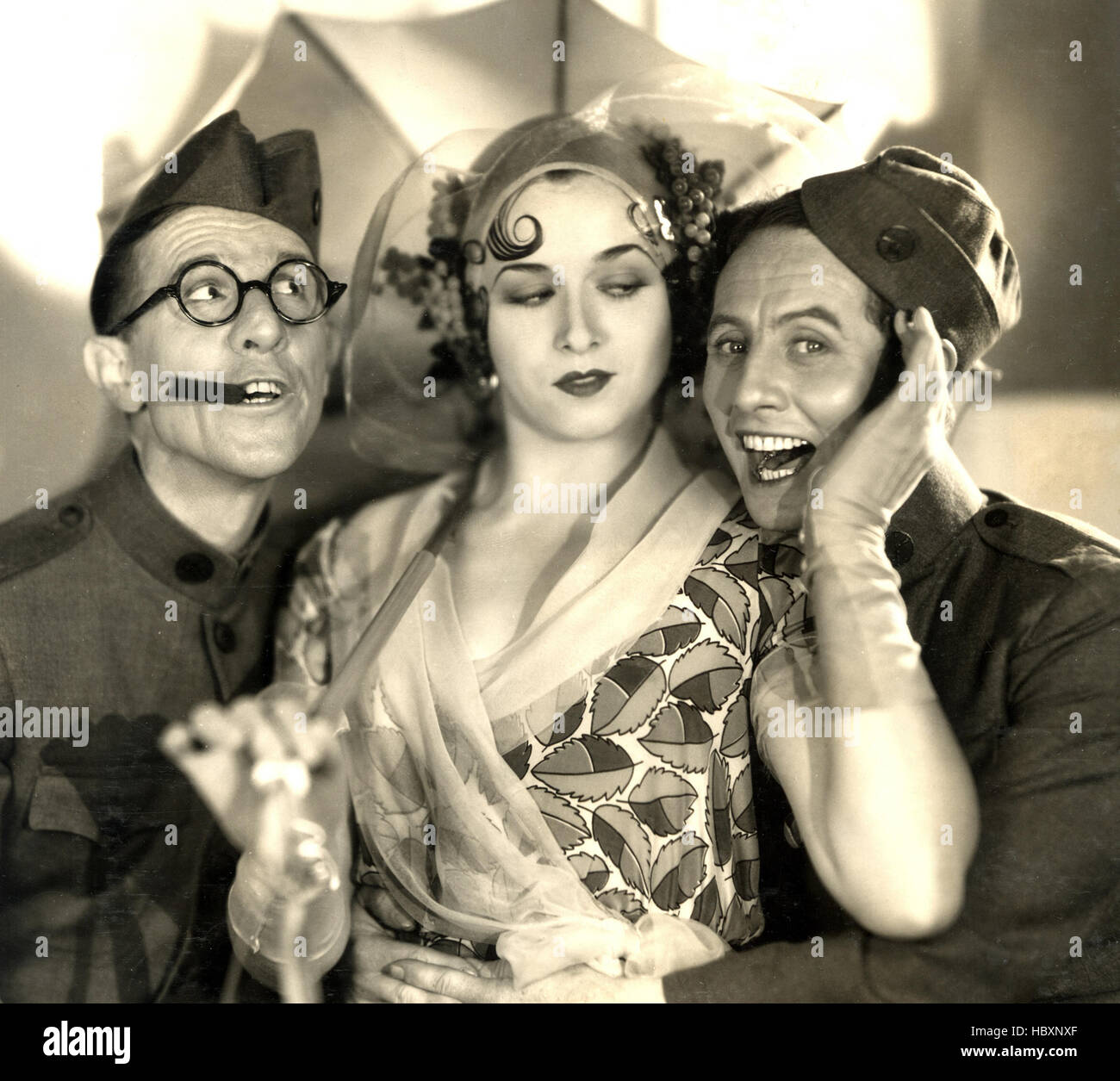 La moitié tourné au lever du soleil, Robert Woolsey, Leni Stengel, Bert ...