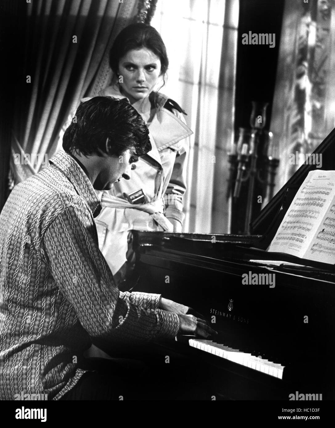 Jacqueline bisset bisset 1971 Banque de photographies et d’images à ...