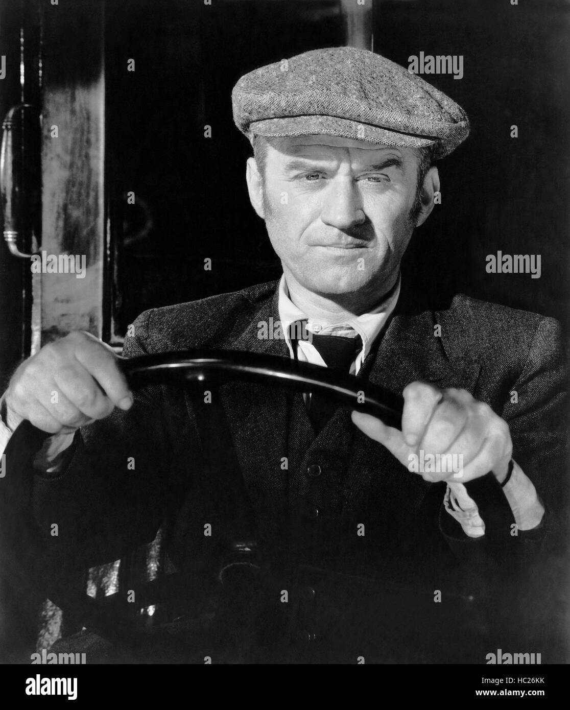 L'HOMME QUI N'A JAMAIS ÉTÉ, Cyril Cusack, 1956, ©20th Century Fox, TM ...