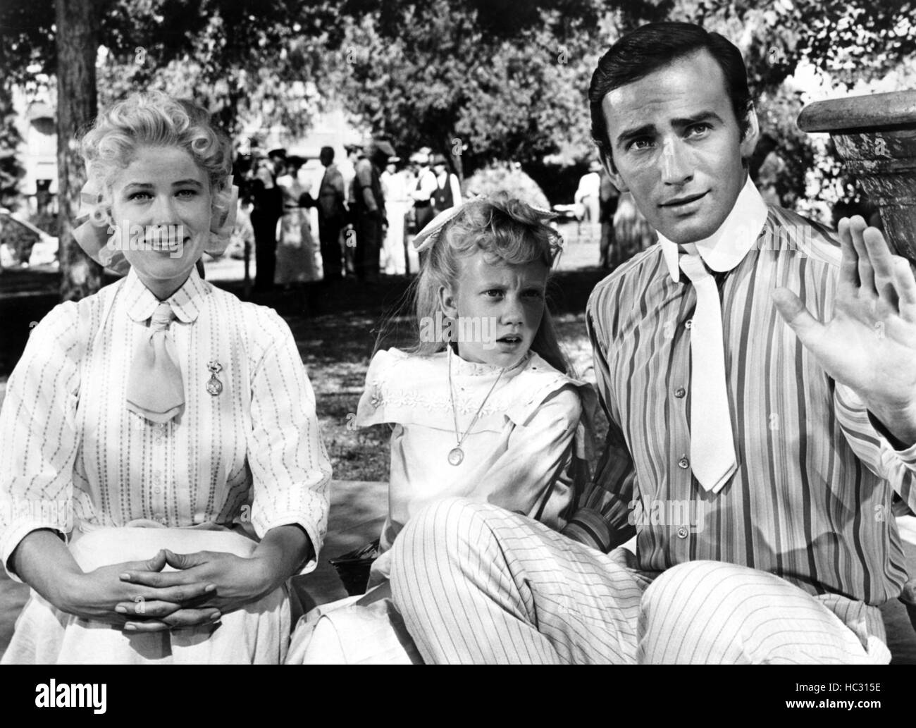 POLLYANNA, Nancy Olson, Hayley Mills, James Drury, 1960, (c) Walt ...