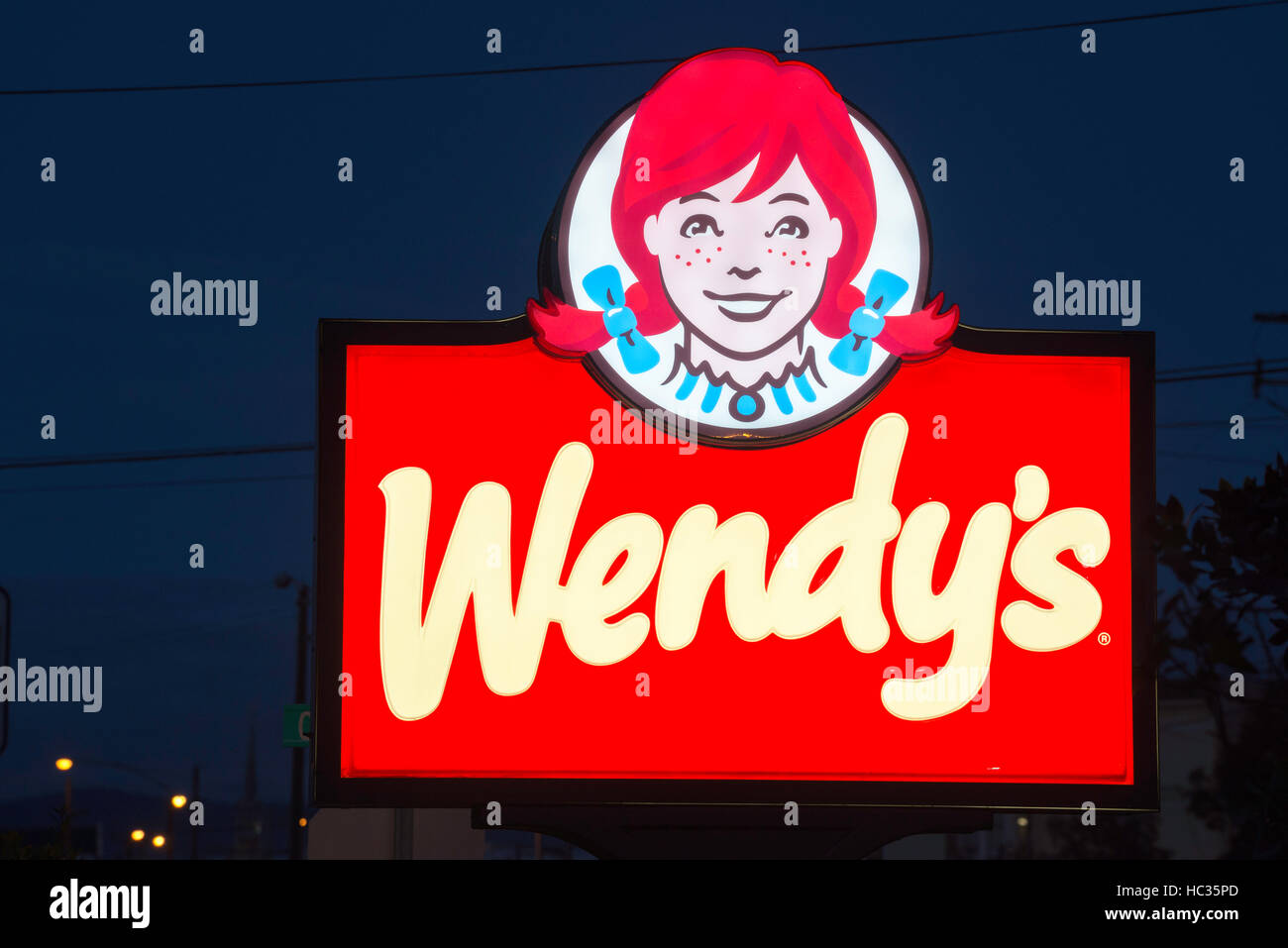 Wendys restaurant sign Banque de photographies et d’images à haute résolution - Alamy