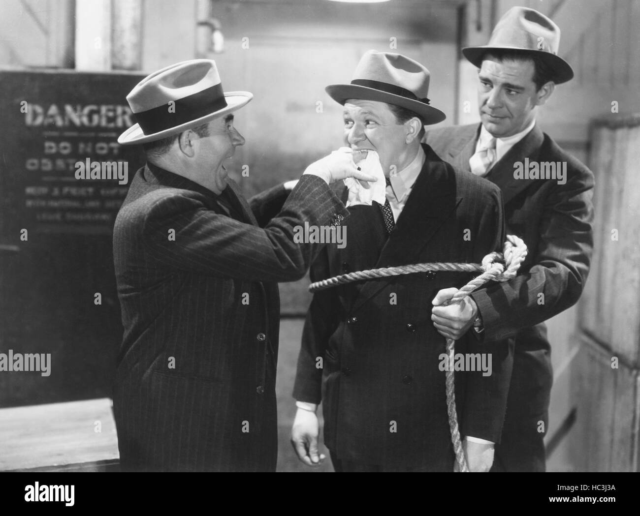 Mari de passeport, de gauche, Edward Brophy, Stuart Erwin, Lon Chaney ...