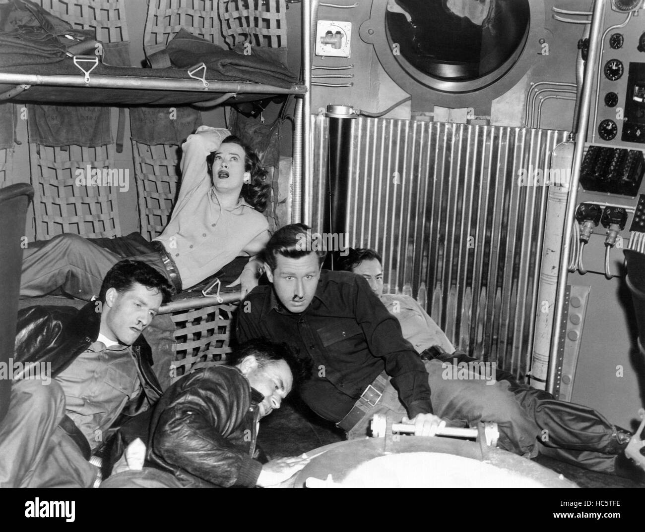 ROCKETSHIP X-M, à partir de la gauche : Hugh O'Brian, Osa Massen ...