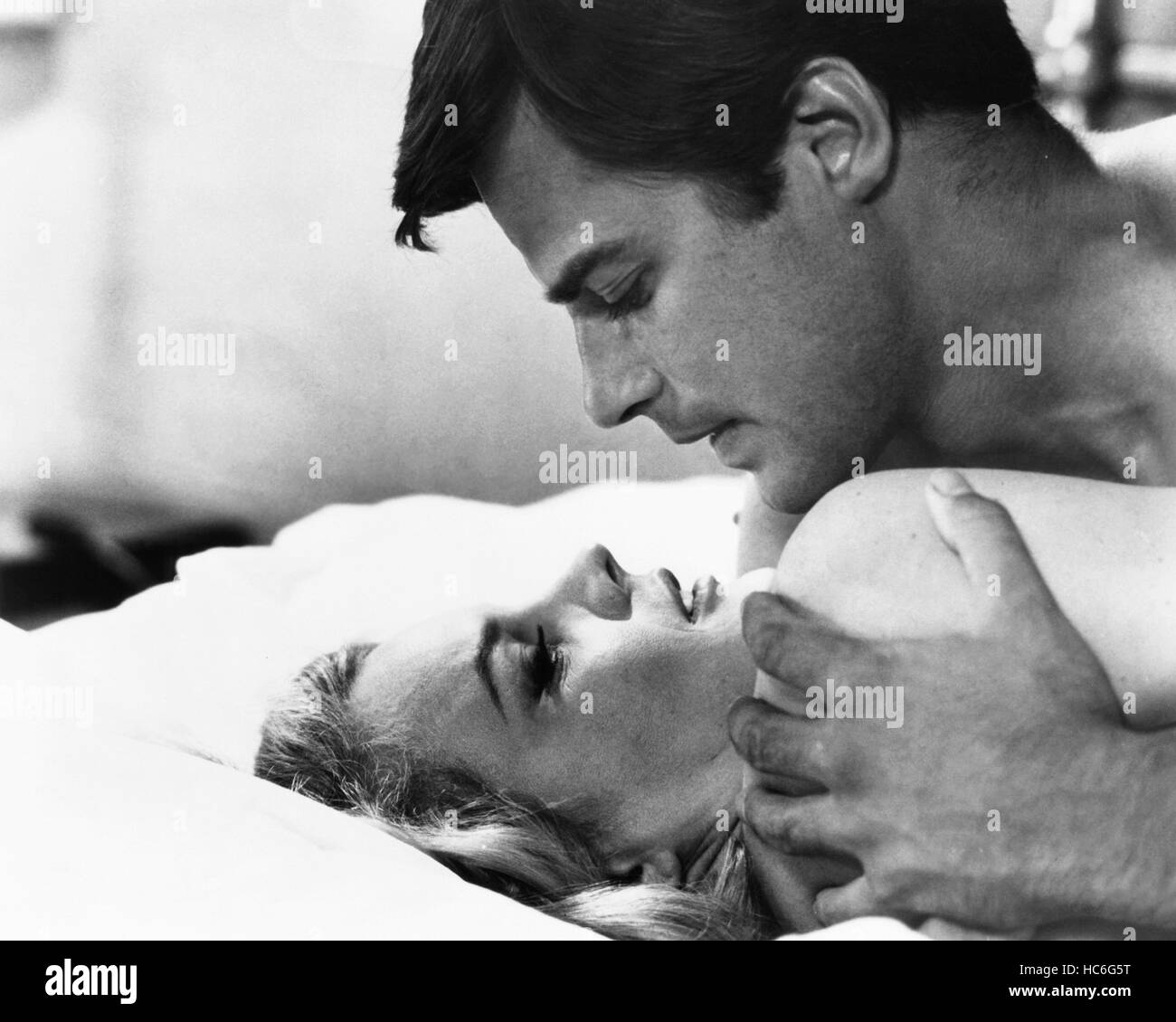 Le Doux CORPS DE DEBORAH, (aka IL DOLCE CORPO DI DEBORAH), à partir de ...