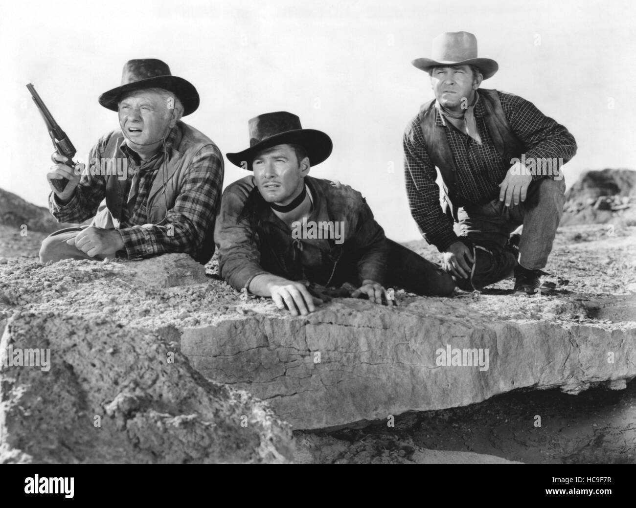 VIRGINIA CITY, à partir de la gauche : Alan Hale, Errol Flynn, Guinn ...