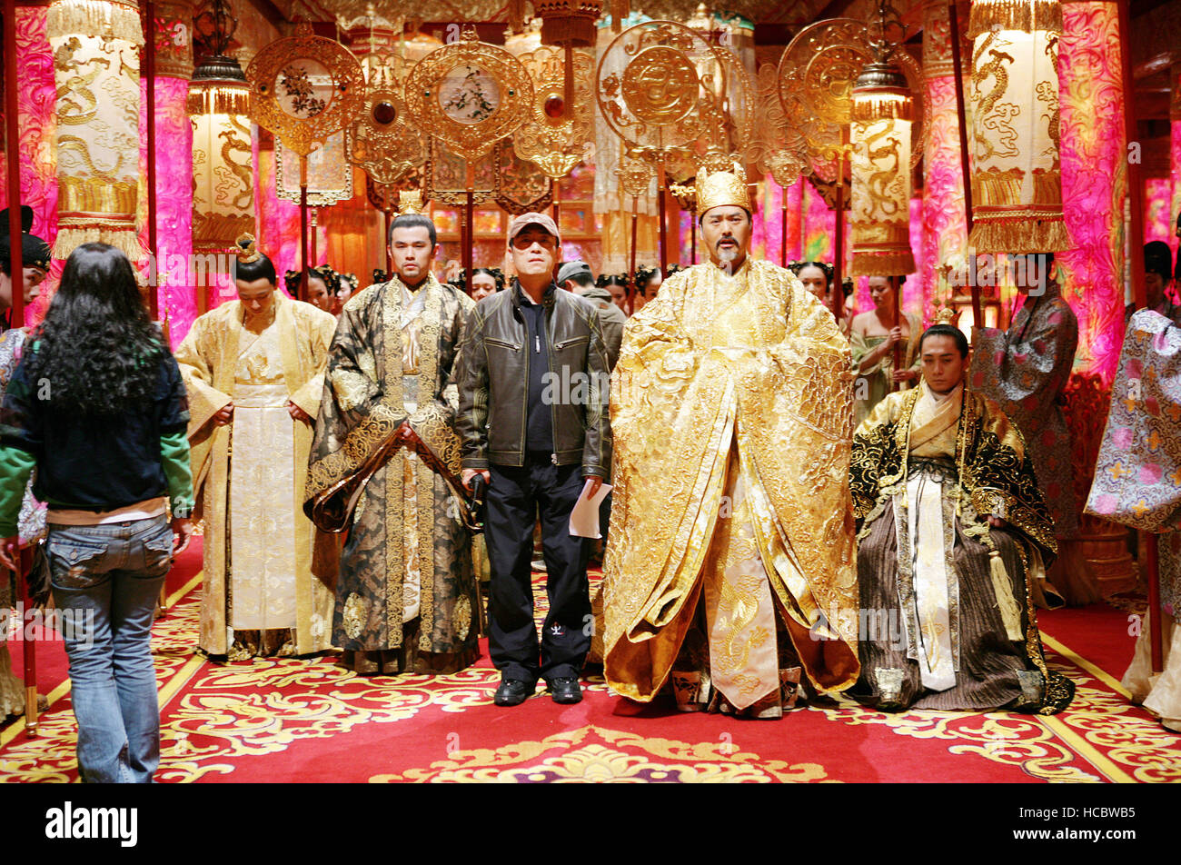 CURSE OF THE GOLDEN FLOWER, (aka MAN CHENG JIN DAI HUANG JIN JIA), Qin ...