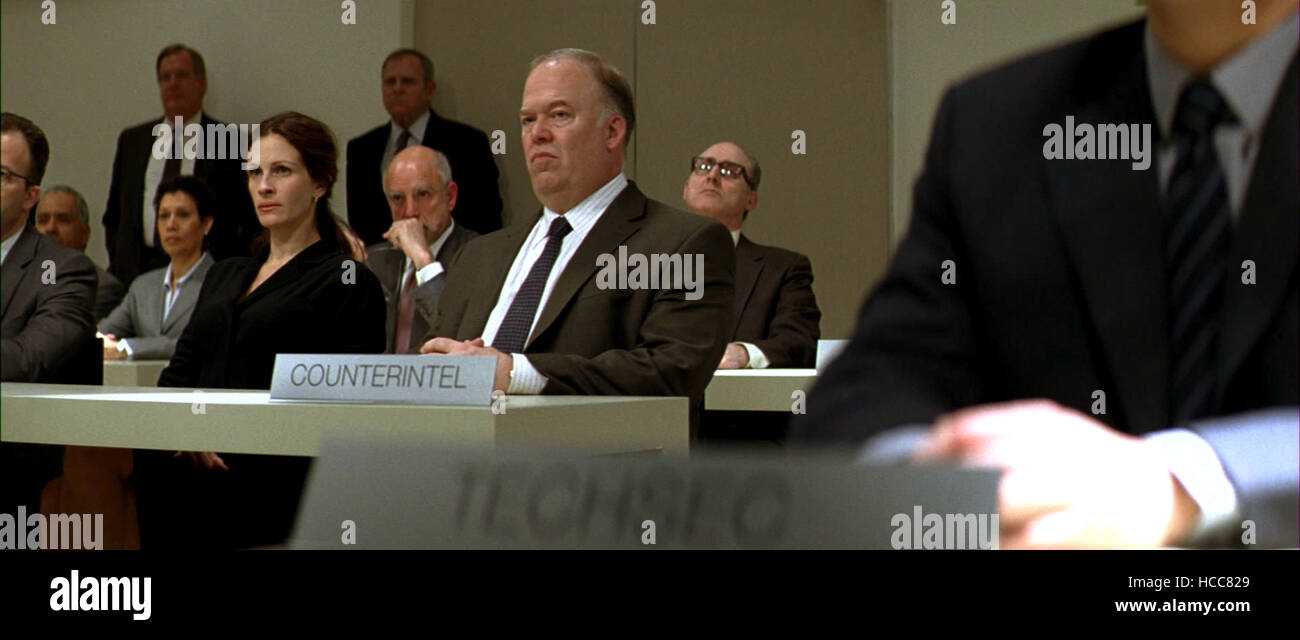 La duplicité, Julia Roberts (avant gauche), 2009. Ph : Andrew D ...