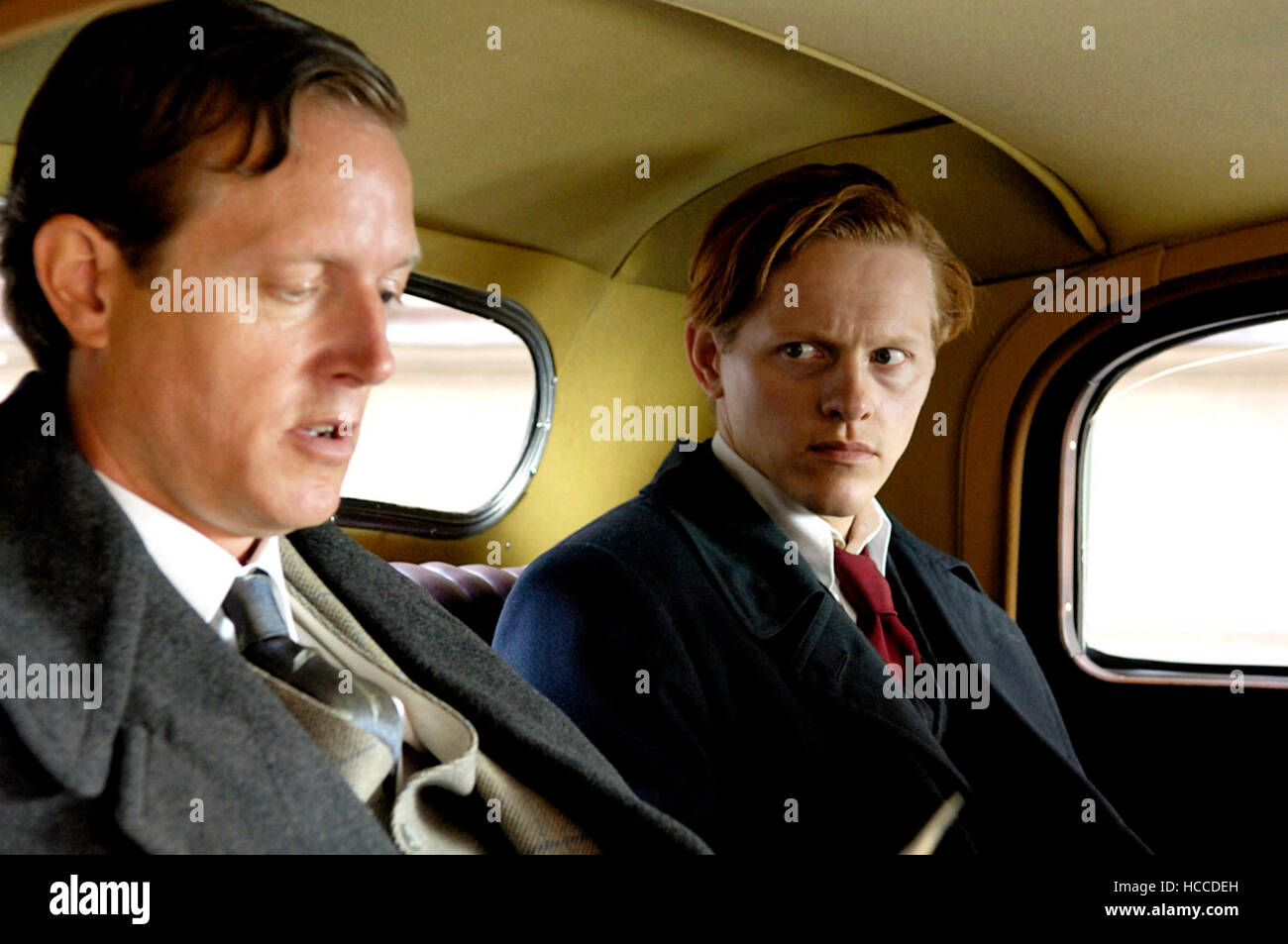 FLAME & Citron, (aka Flammen & Citronen, aka LA FLAMME ET LA Thure Lindhardt), citron (à droite ...