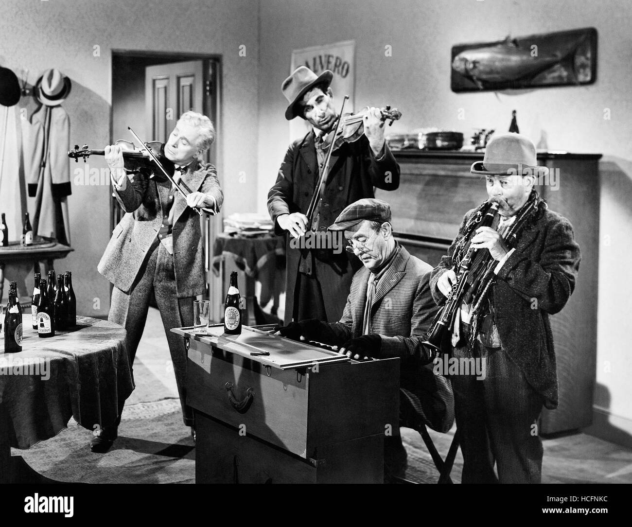 LIMELIGHT, à partir de la gauche : Charlie Chaplin, Loyal Underwood ...