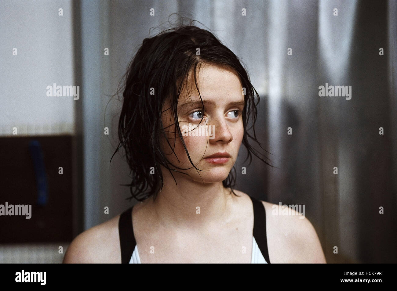 Agité, (alias L'INSURGEE, aka le bel âge), Pauline Etienne, 2009. ©Sophie Dulac Distribution ...