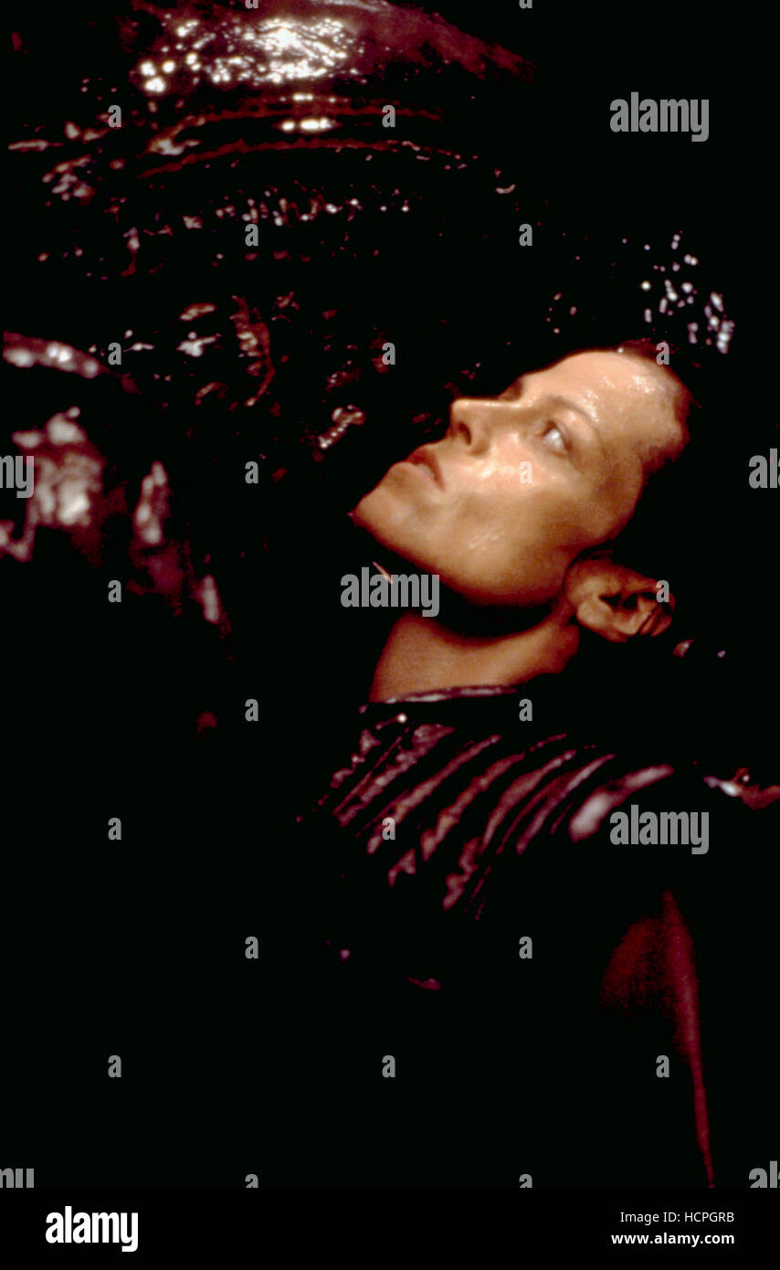 ALIEN : RESURRECTION, Sigourney Weaver, 1997, TM & Copyright ©20th ...