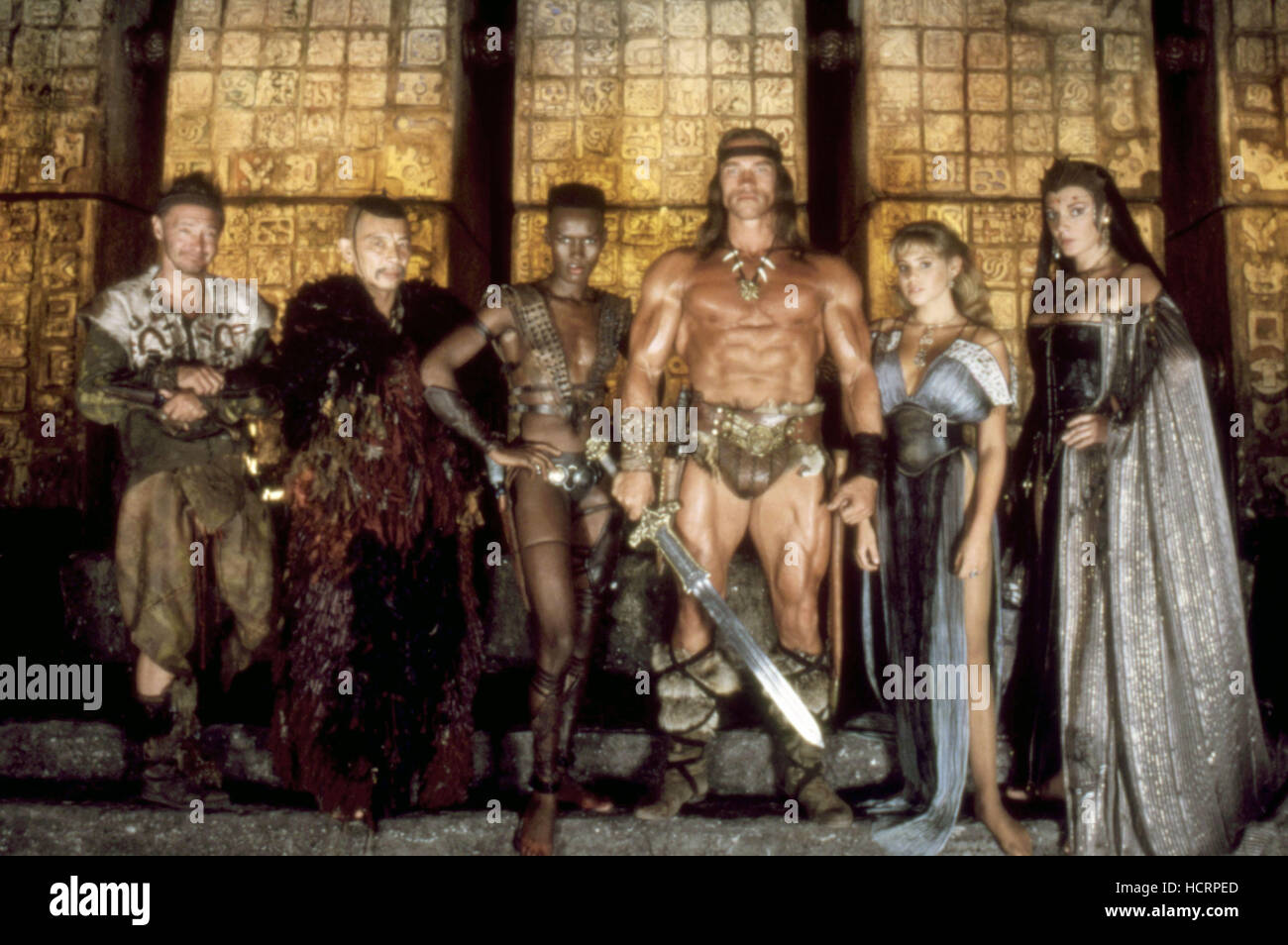 CONAN LE DESTRUCTEUR, (l-r) : Tracy Walter, Mako, Grace Jones, Arnold ...