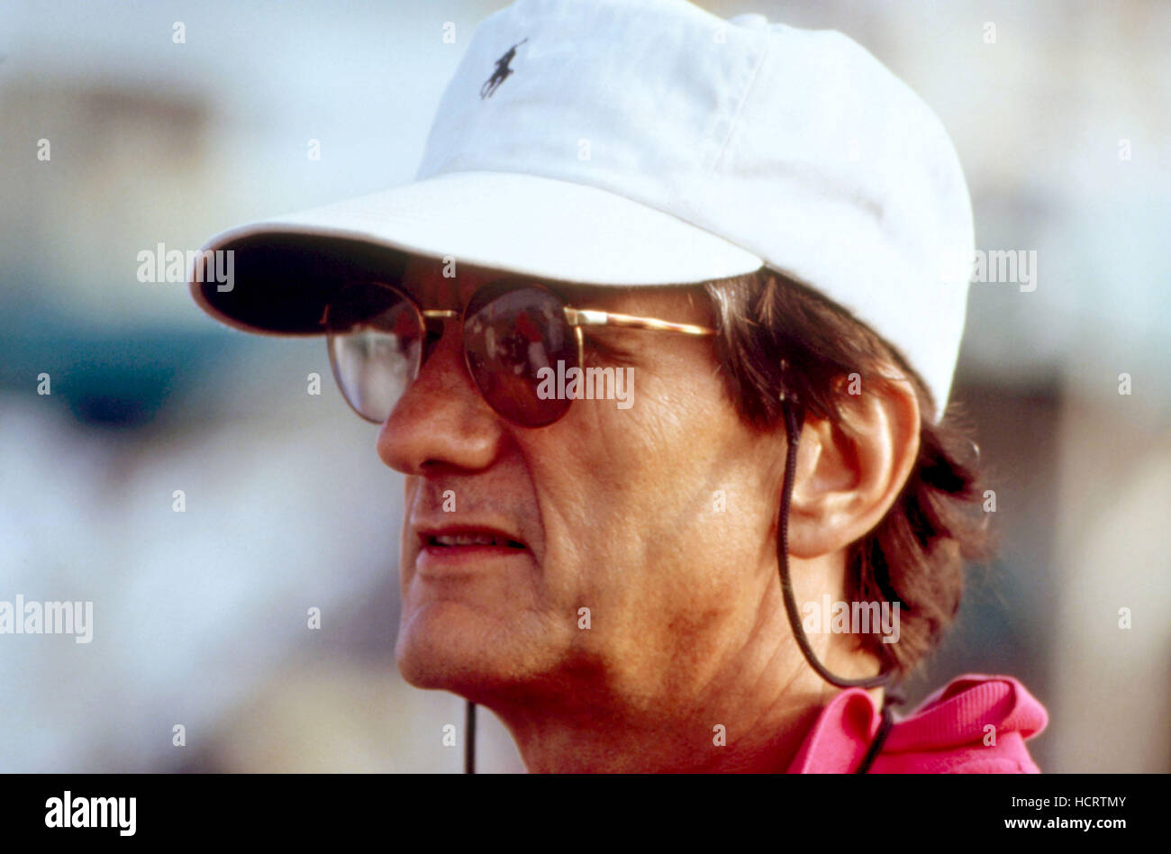 ZONE DE CHUTE, le réalisateur John Badham, on set, 1994. ©Paramount ...