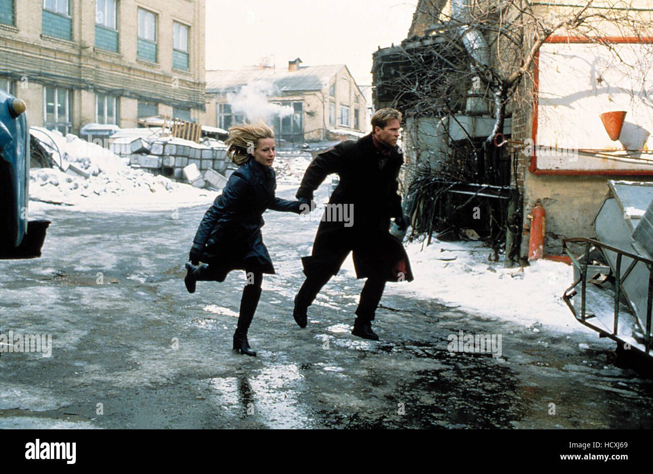 Le SAINT, Elisabeth Shue, Val Kilmer, 1997 Photo Stock - Alamy