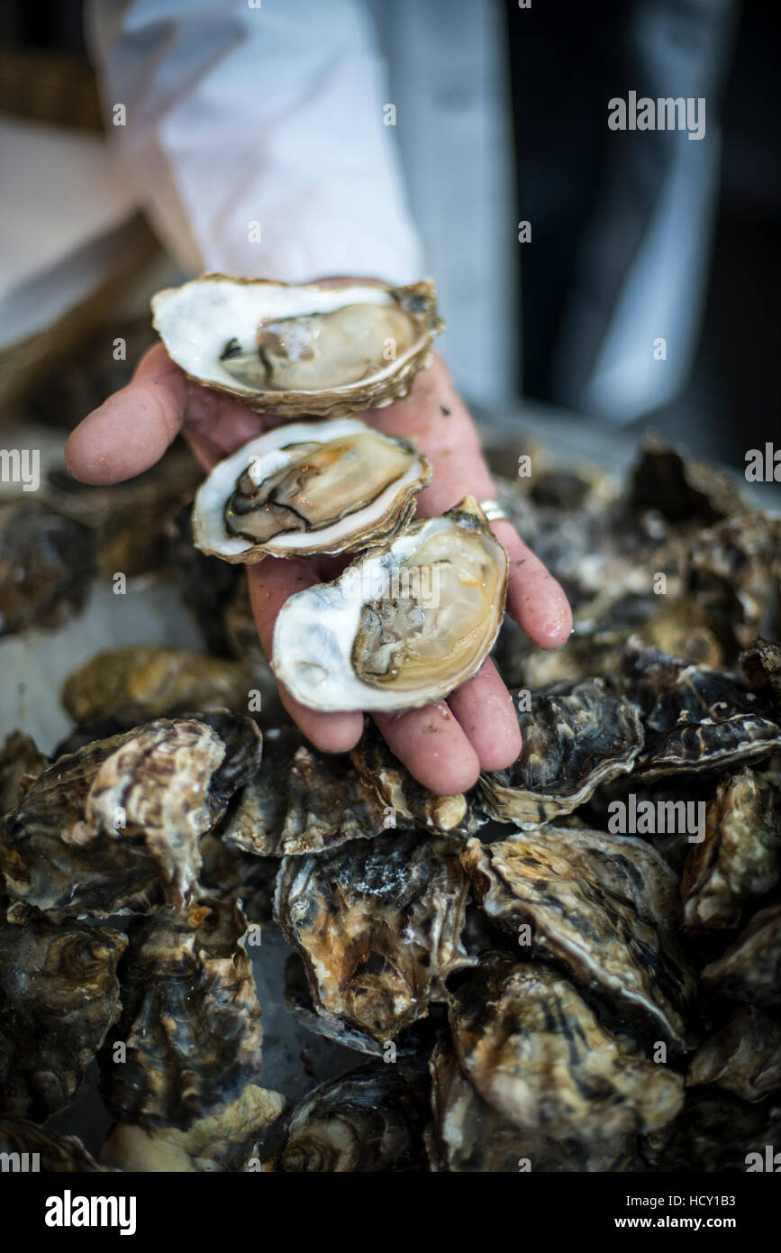 étal de poissonnerie Banque de photographies et d’images à haute ...