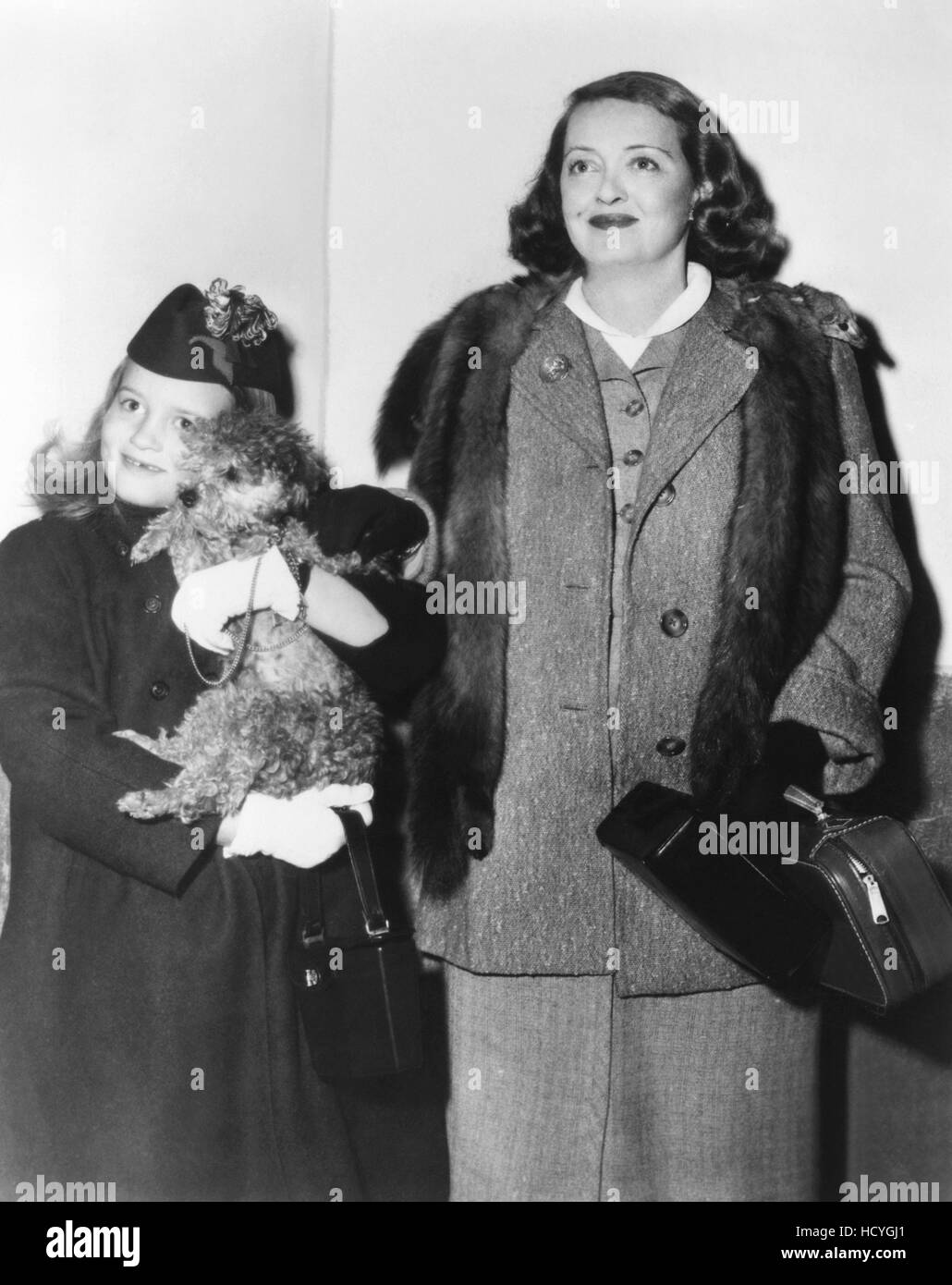 Bette Davis, droite, et sa fille B.D. Hyman, (alias Barbara Merrill ...