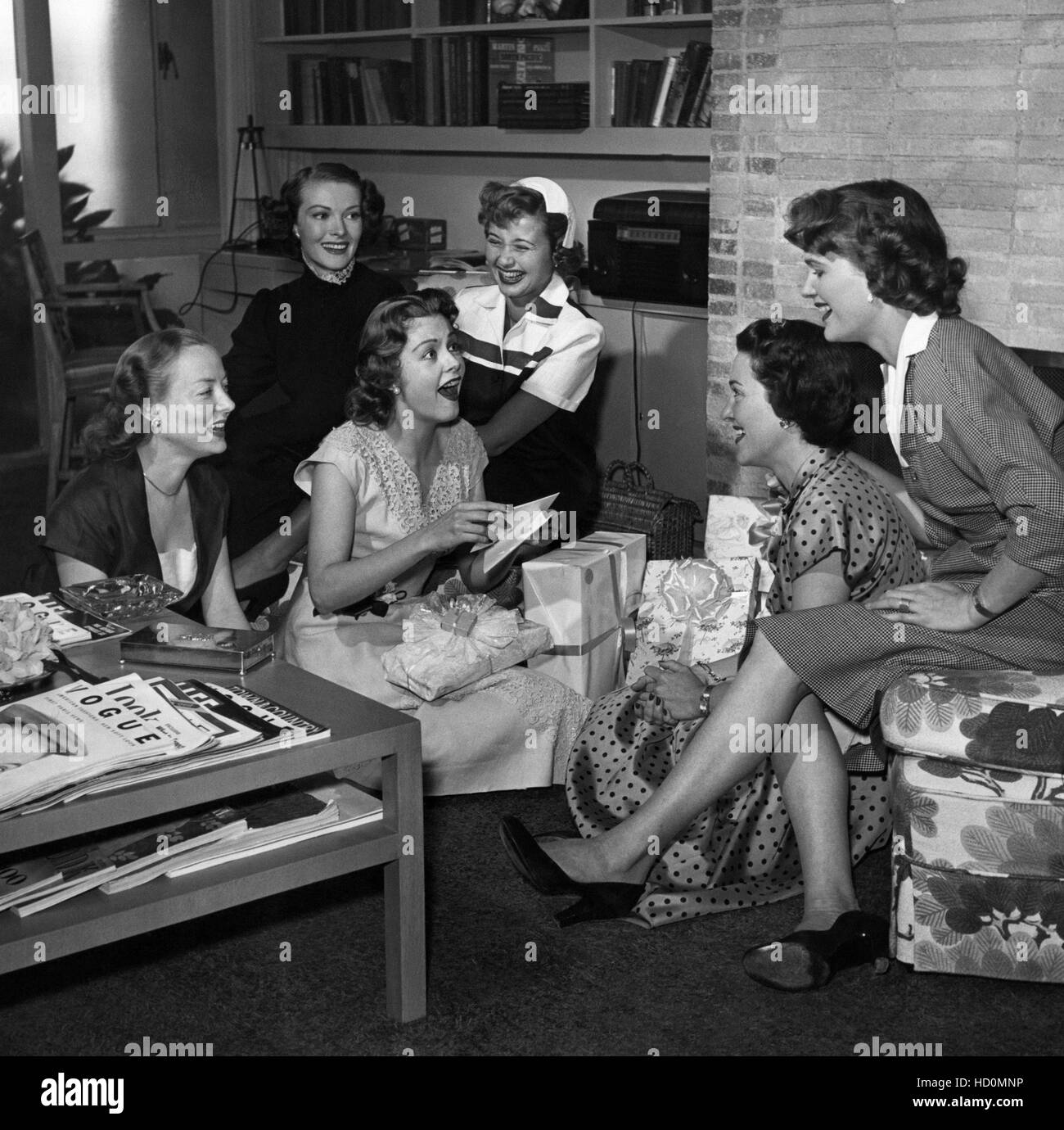 Arlene Dahl's douche de mariage, avant son mariage avec Lex Barker ...