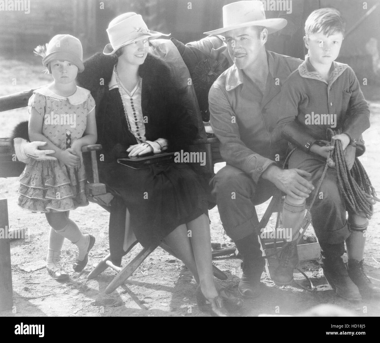 La famille de Jack Holt, de gauche : fille Jennifer Holt, épouse ...