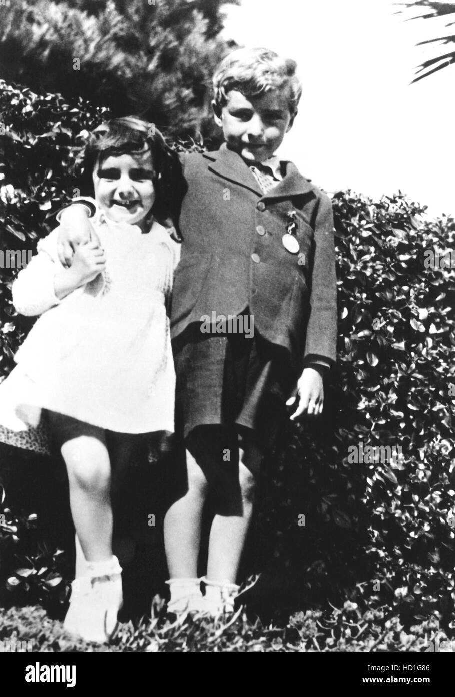 Elizabeth Taylor, à gauche, avec son frère, Howard, Taylor, 1935 Photo ...