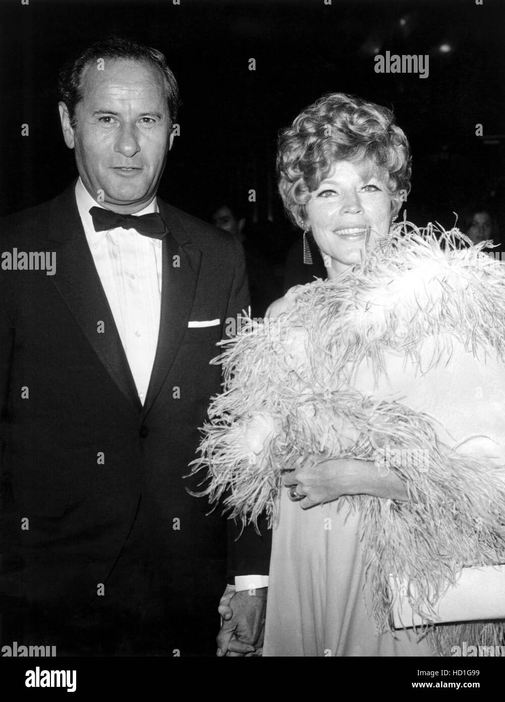 Eli Wallach avec son épouse, Anne Jackson, au New York premiere DU ...