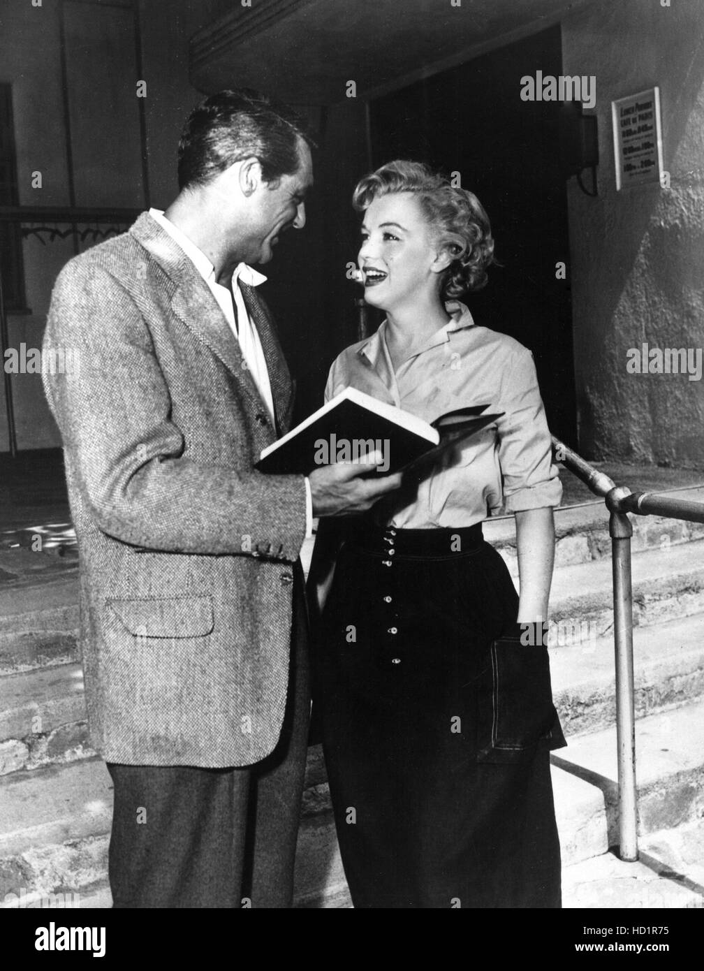 MONKEY BUSINESS, Cary Grant, Marilyn Monroe sur le tournage, 1952 Photo ...