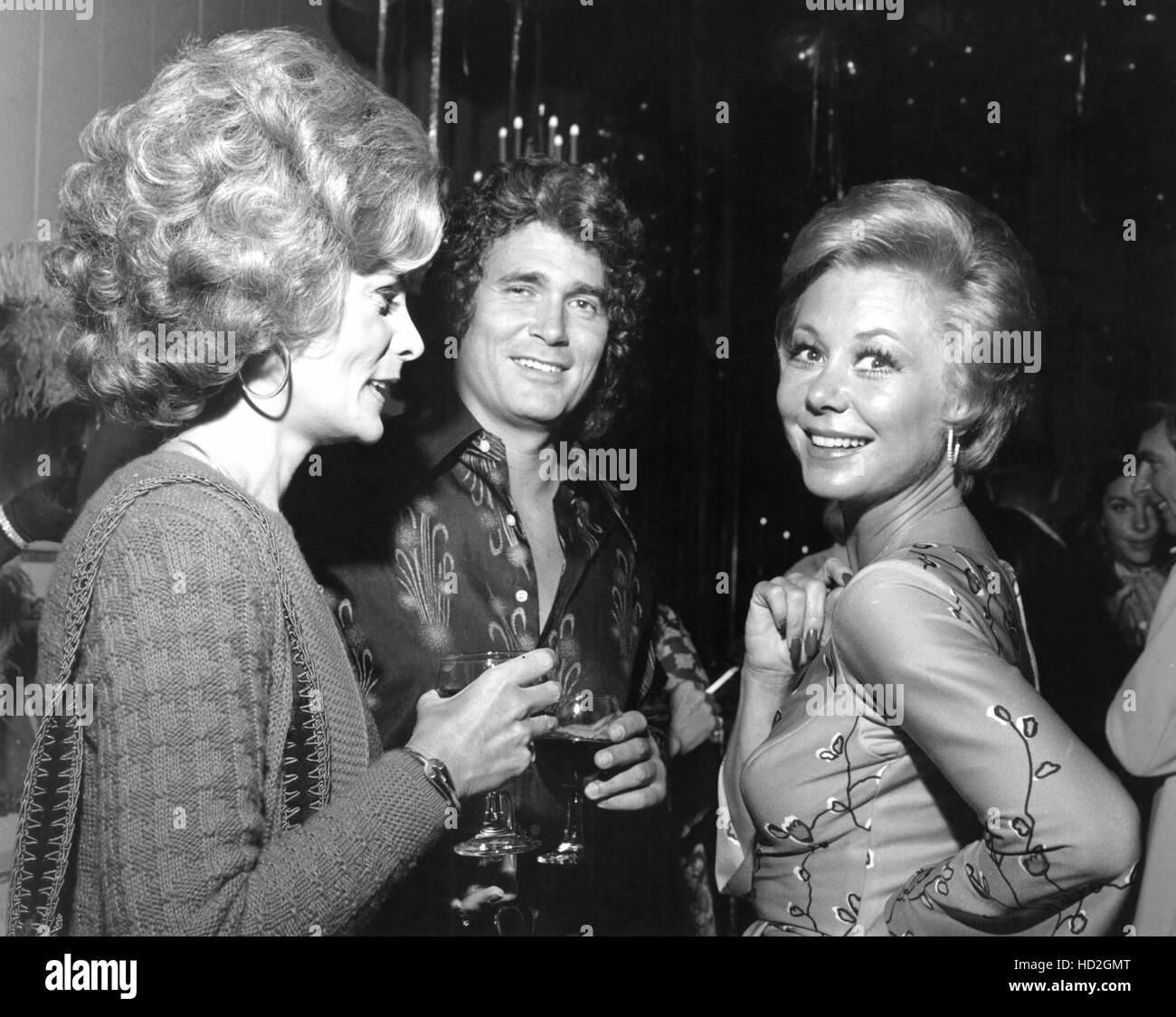 Mitzi Gaynor, droite, avec Michael Landon, et de sa seconde épouse, l ...