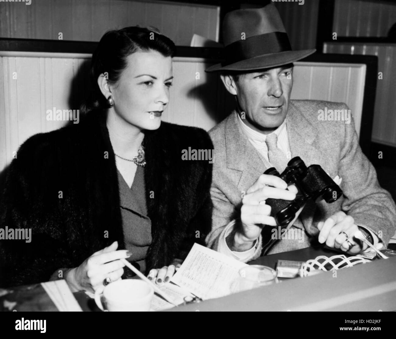 Randolph Scott, droite, et de sa seconde épouse, l'actrice Patricia ...