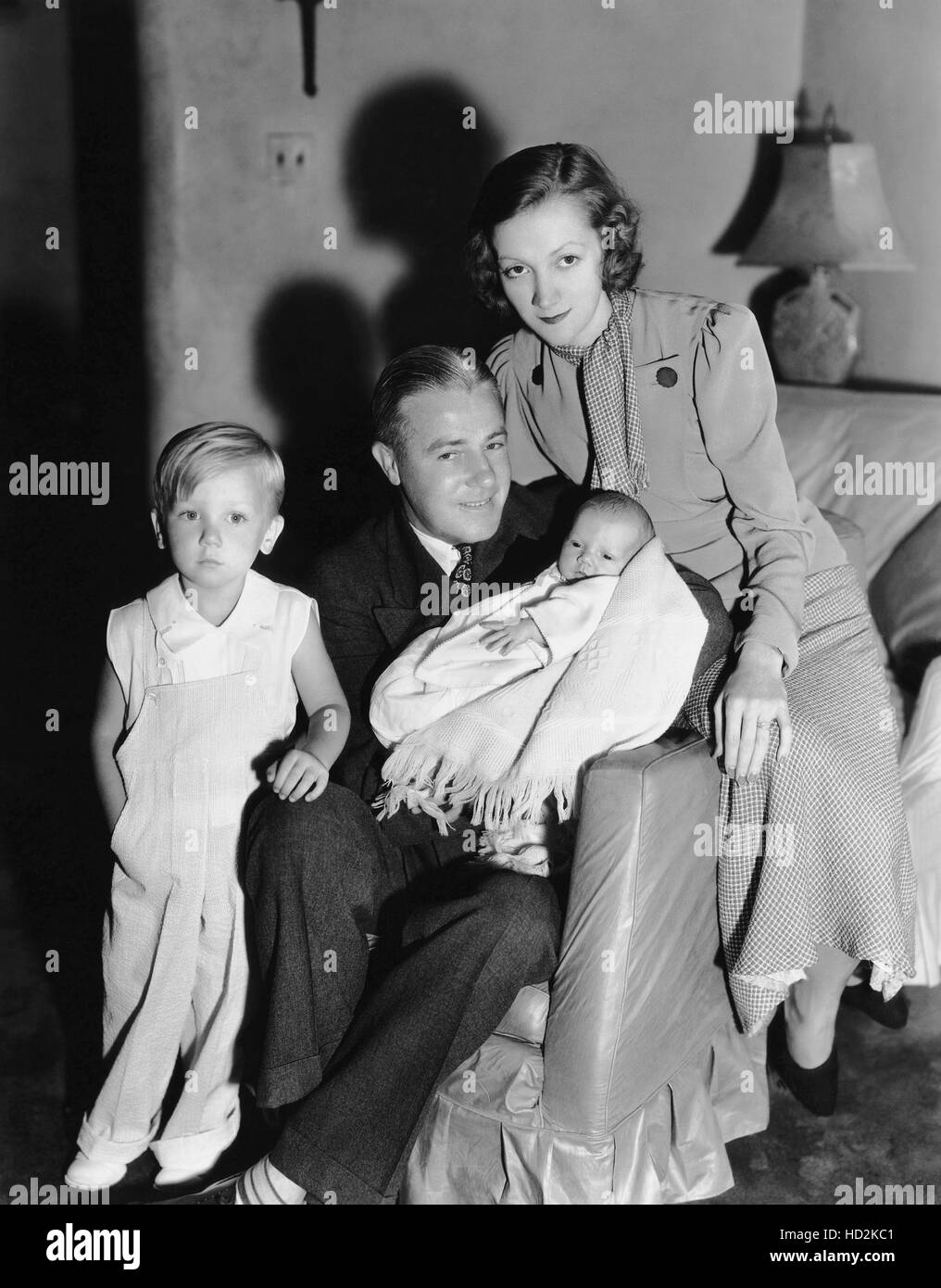 Richard 'Skeets' Gallagher et son épouse, Pauline Mason, avec leurs ...