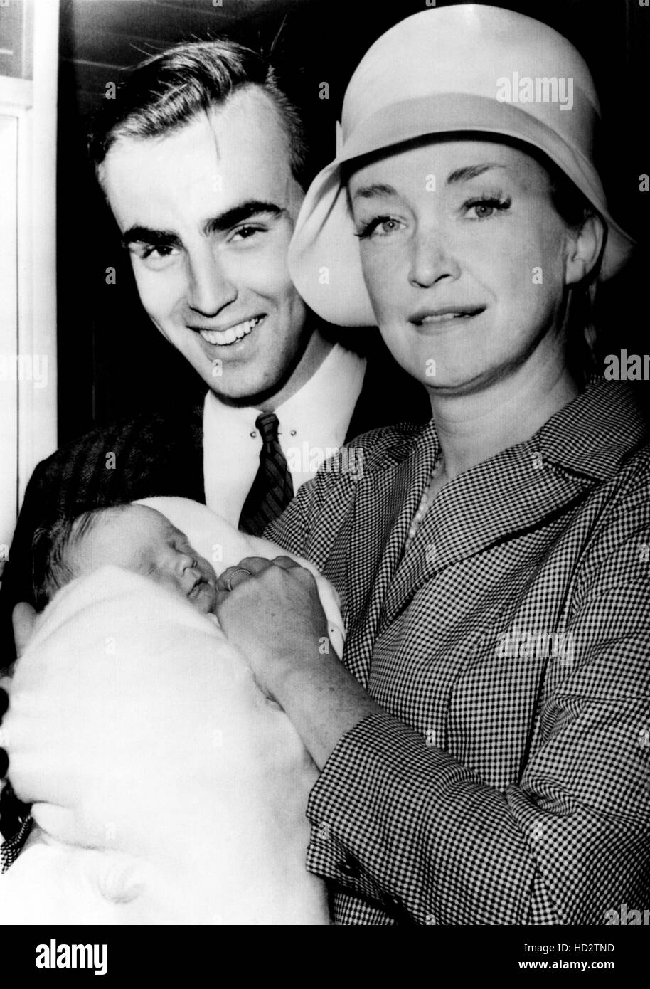 Nina Foch, Dennis Brite, avec leur fils, Schuyler Dirk Brite, cèdres du ...