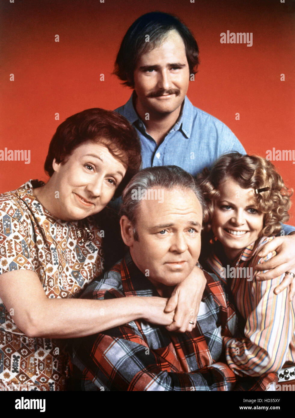 Tous DANS LA FAMILLE, (dans le sens horaire à partir du haut) : Rob Reiner, Sally Struthers ...