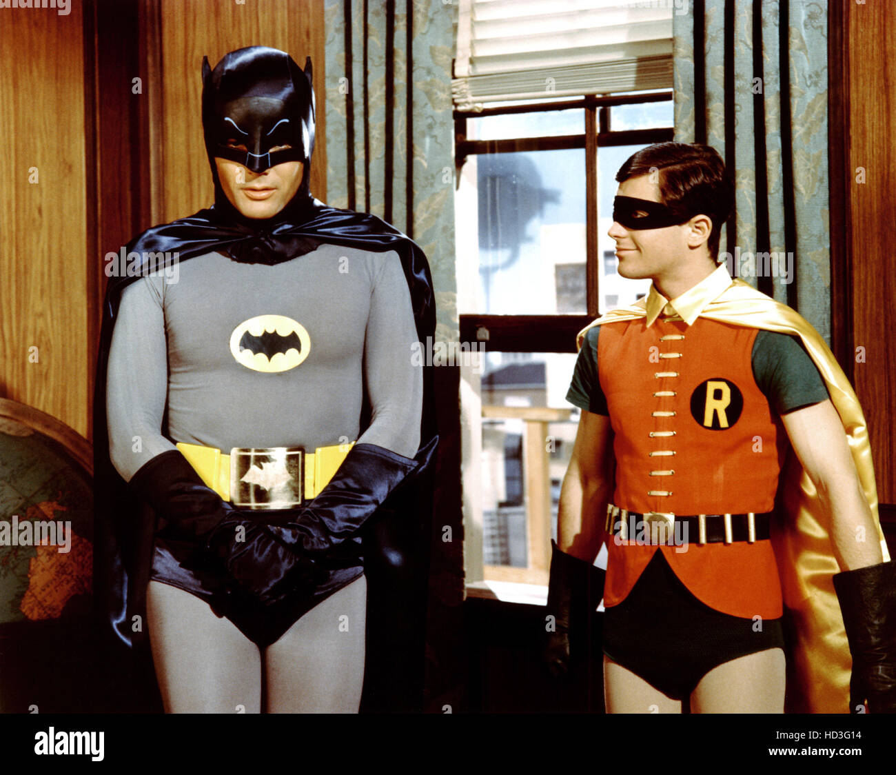 BATMAN, (alias Batman : The Movie), Adam West, Burt Ward, 1966, TM et ...