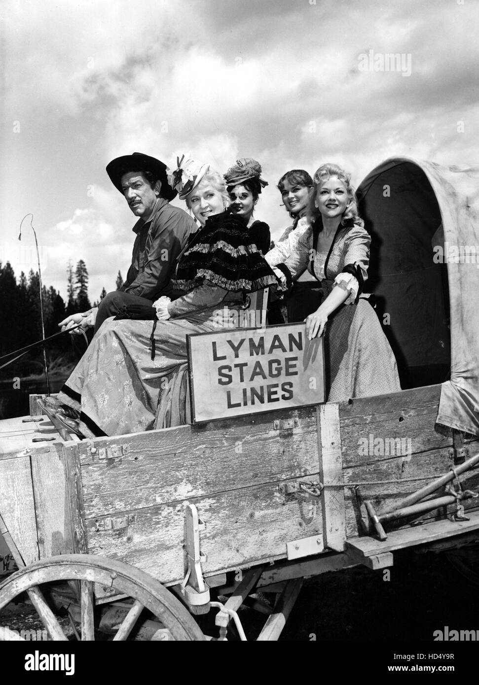 Ont-GUN, Richard Boone, Mabel Albertson, Roxanne Berard, Danielle ...