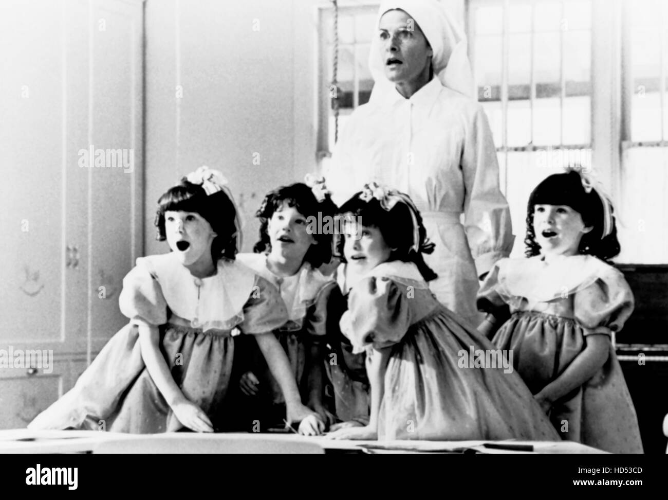 MILLION Dollar Babies, front de gauche : Samantha Gilliland, Emily ...