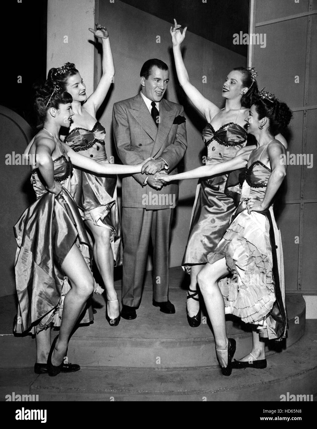 TOAST DE LA VILLE (aka le Ed Sullivan Show), Ed Sullivan à l'Toastettes ...