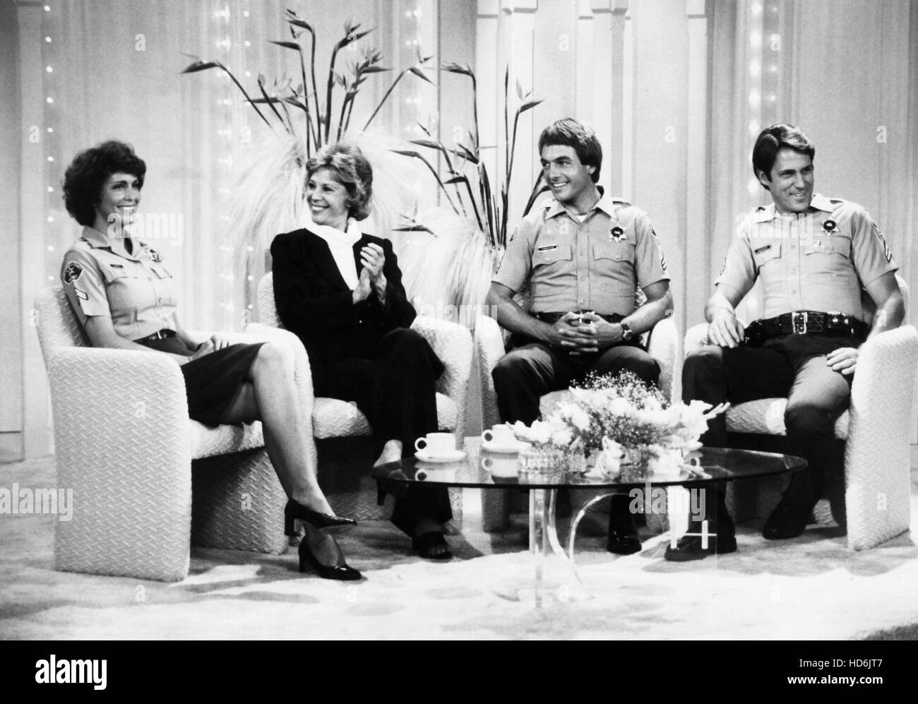 240-ROBERT, de gauche, Joanna Cassidy, Dinah Shore, Mark Harmon, John ...