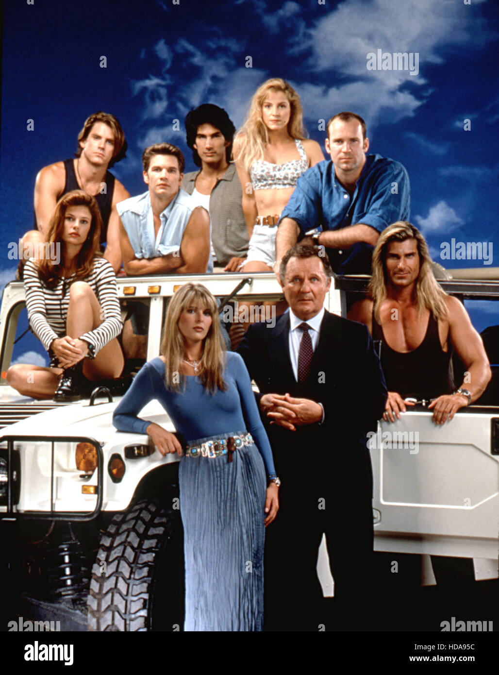 ACAPULCO H.E.A.T., dans le sens horaire (L-r) : Alison Armitage ...