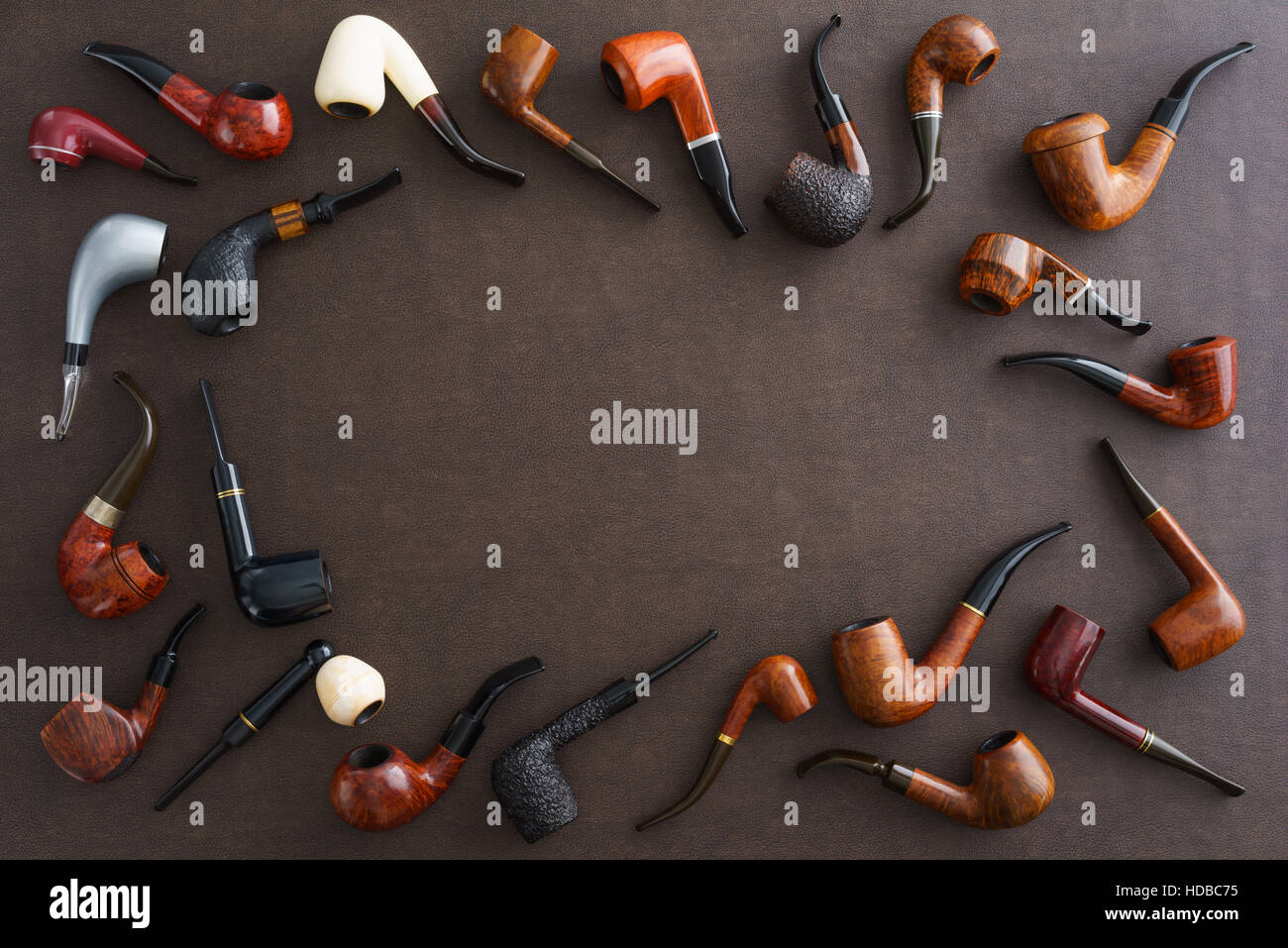 Meerschaum pipes Banque de photographies et d’images à haute résolution ...