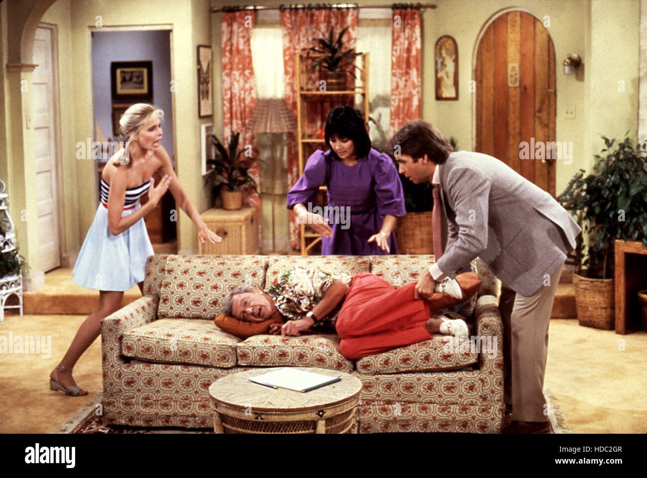 THREE'S COMPANY, Priscilla Barnes, Don Knotts, Joyce De Witt, John ...