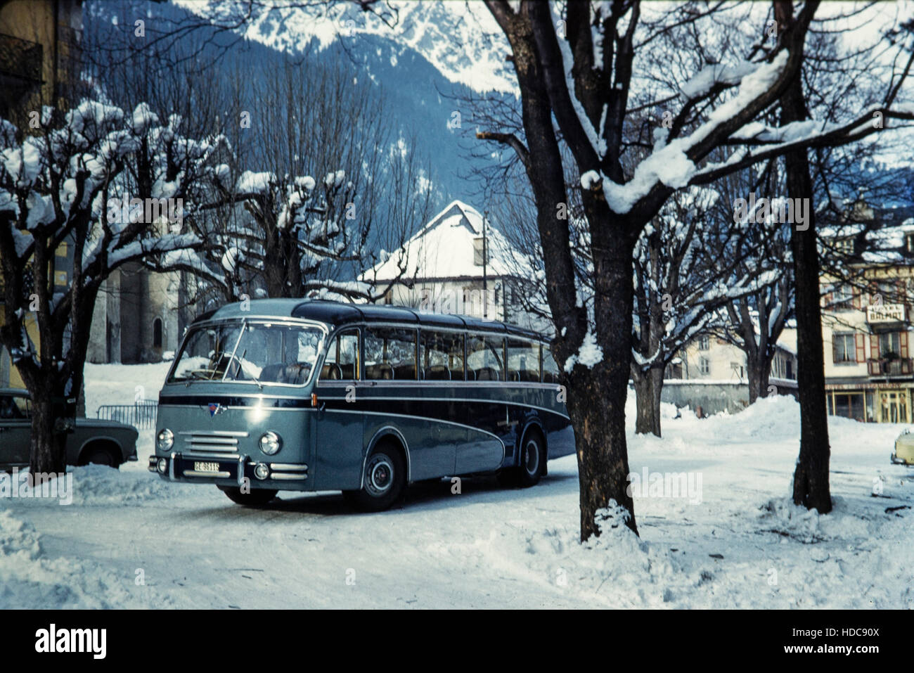 1960s bus Banque de photographies et d’images à haute résolution - Alamy