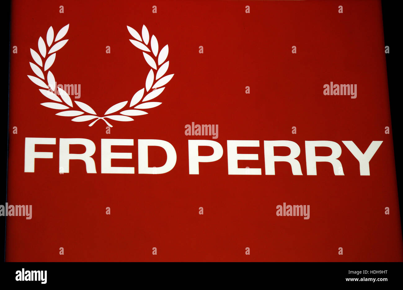 Fred perry logo Banque de photographies et d’images à haute résolution ...