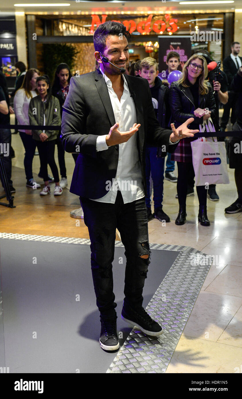 Peter André démarre le npower super pouvoirs roadshow à Birmingham ...