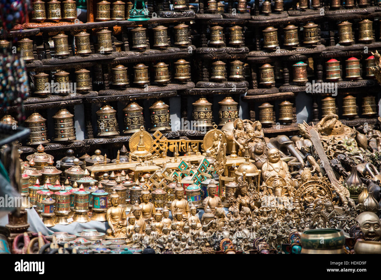 Nepal kathmandu thamel souvenir shop Banque de photographies et d ...