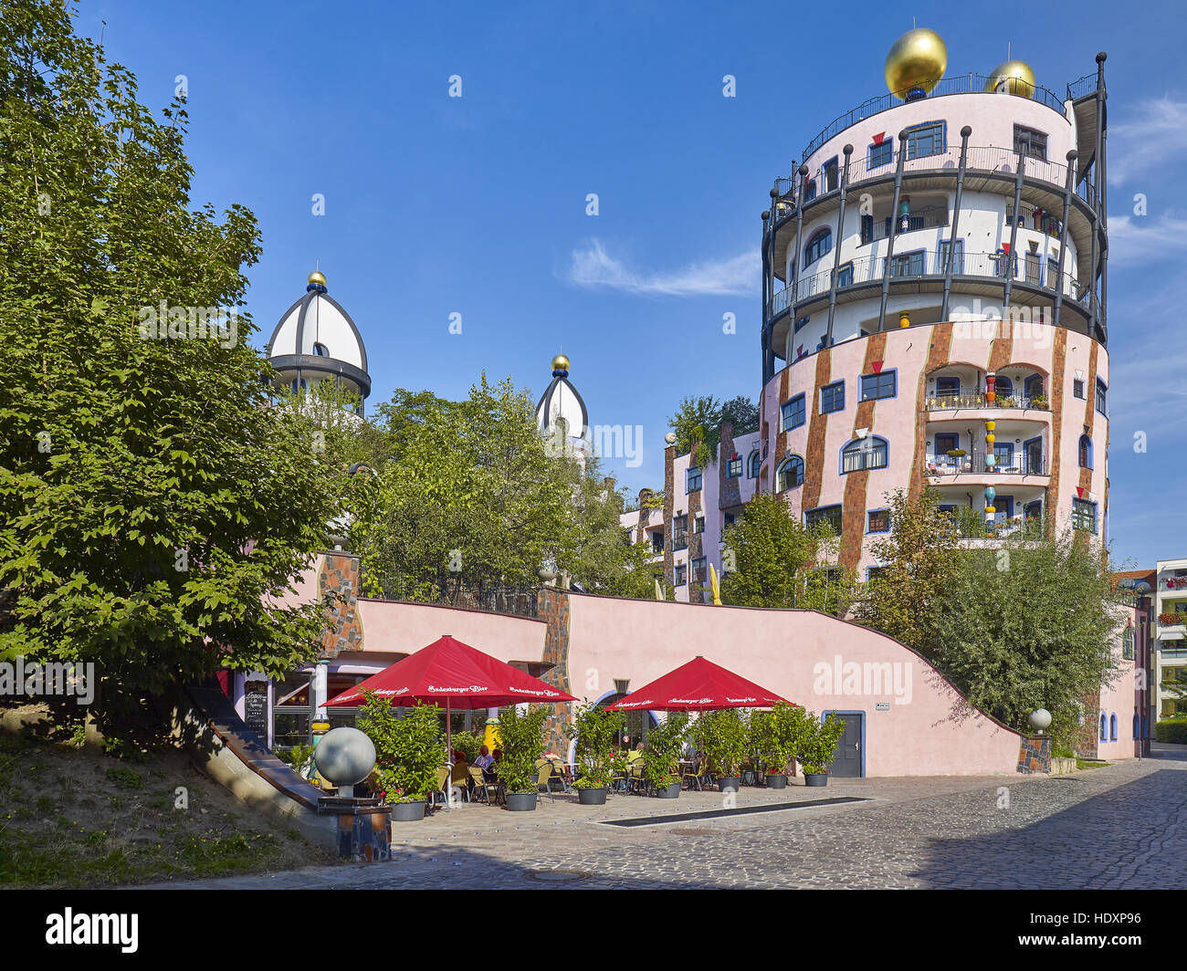 La citadelle verte de Friedensreich Hundertwasser à Magdebourg, Saxe ...