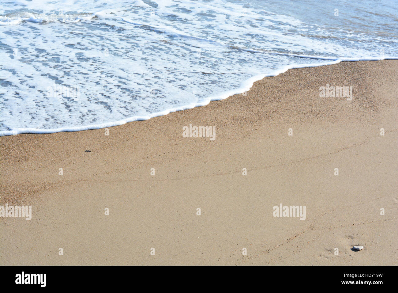 Vagues et plage Banque de photographies et d’images à haute résolution ...