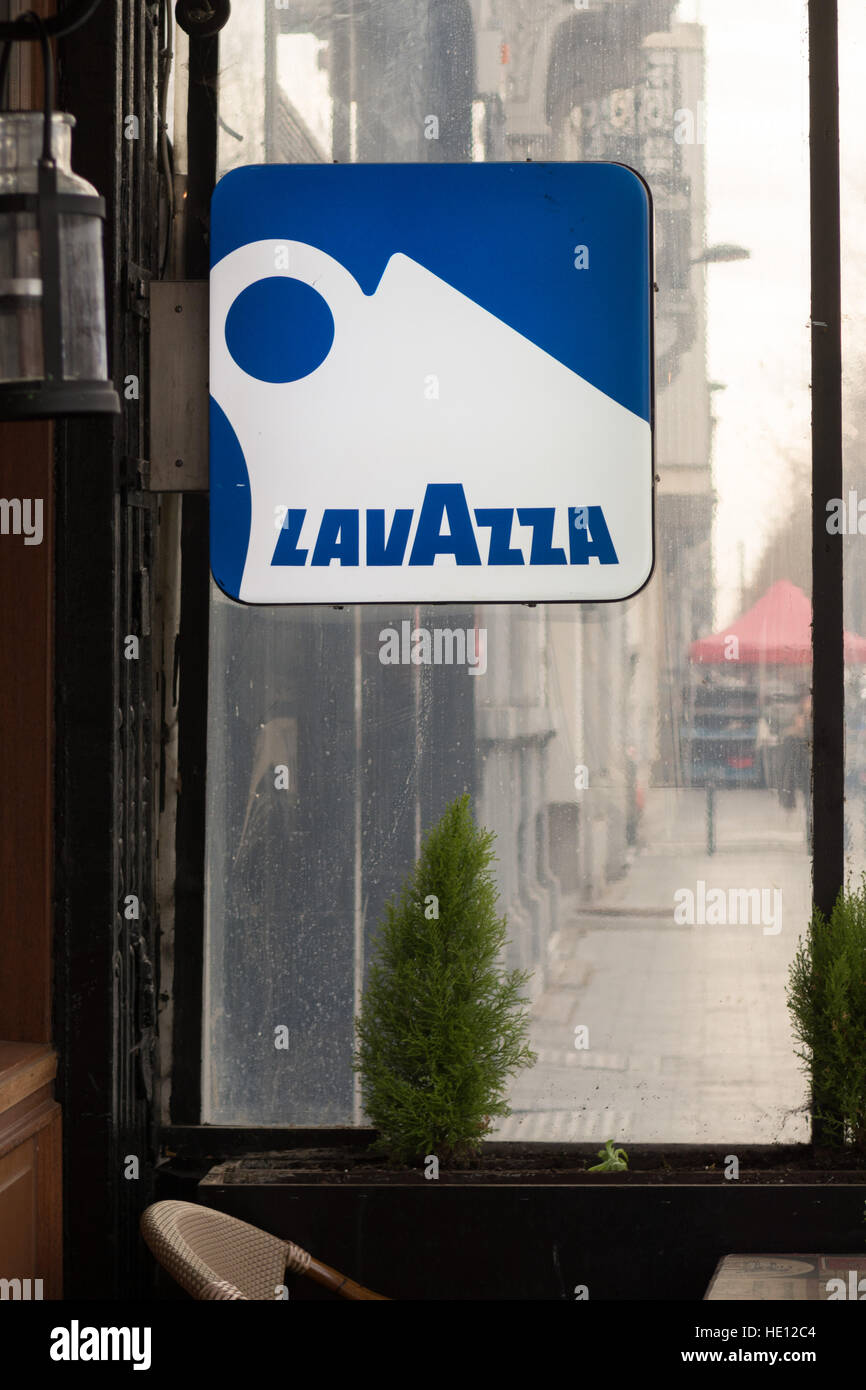 Lavazza sign Banque de photographies et d’images à haute résolution - Alamy