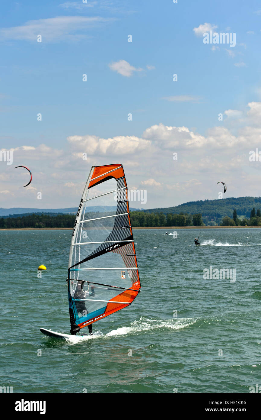 Paysage sur le lac de bienne Banque de photographies et d’images à ...