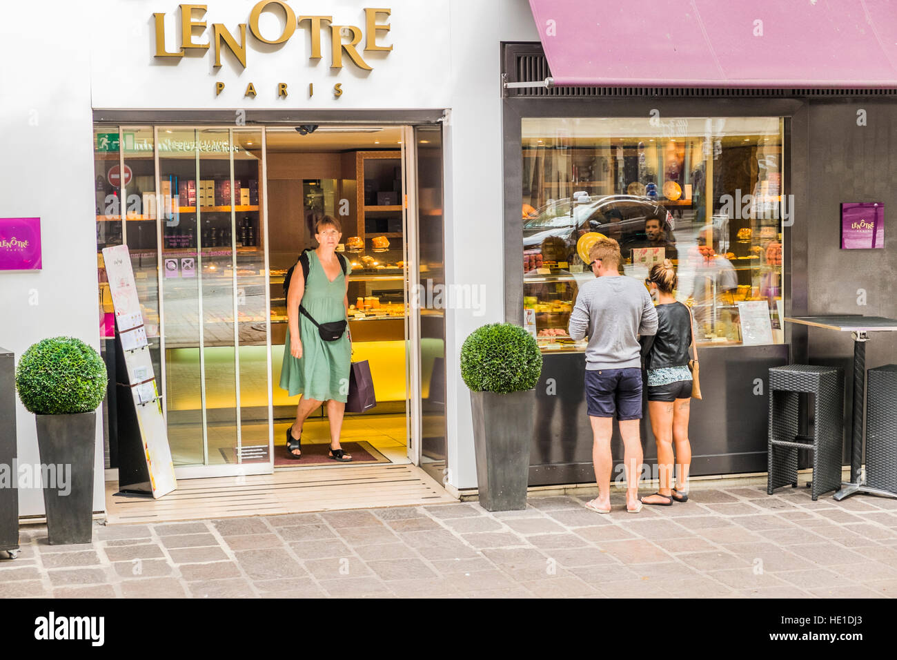 Lenôtre patissier Banque de photographies et d’images à haute ...