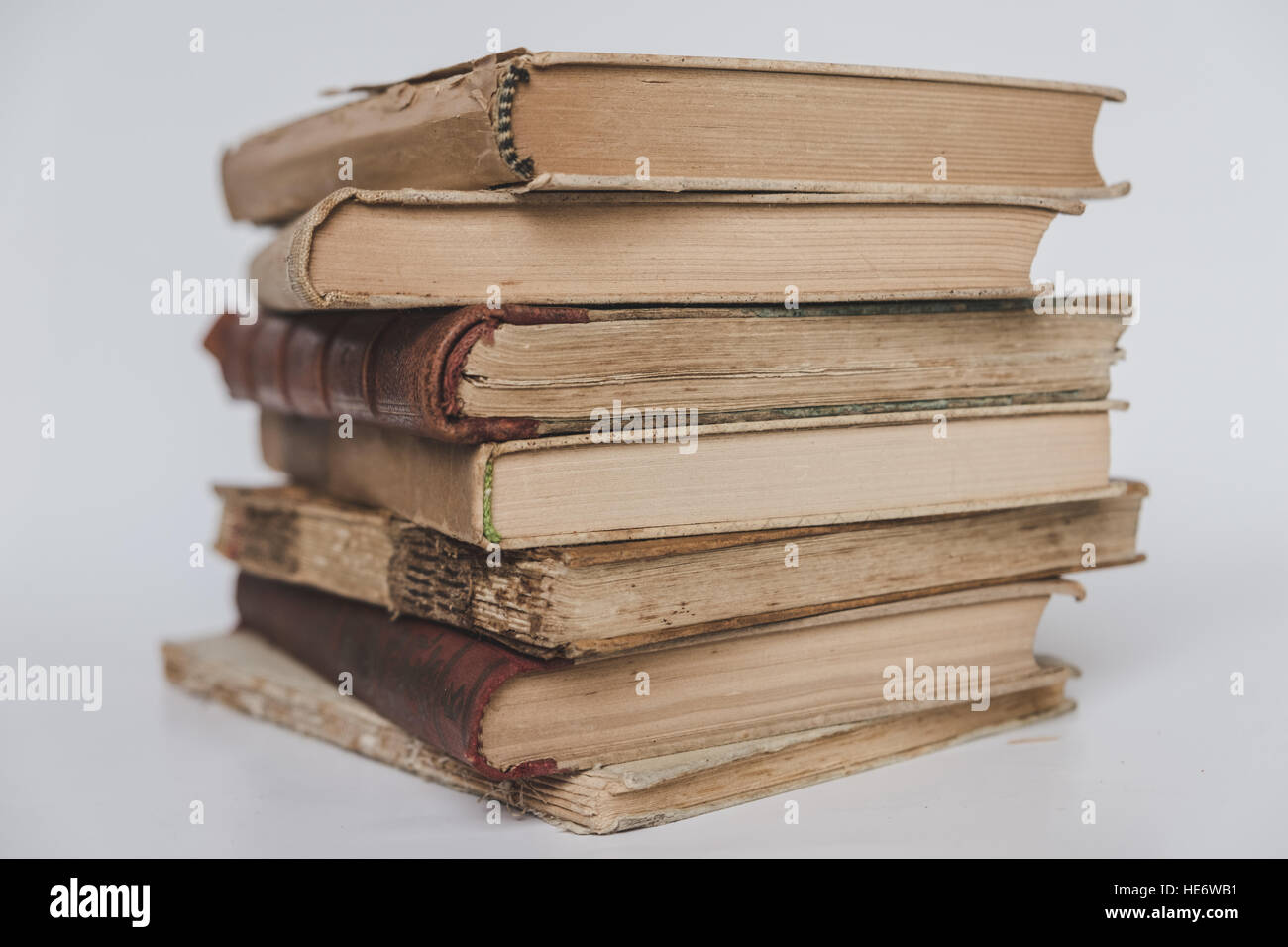 Livres pile Banque de photographies et d’images à haute résolution - Alamy